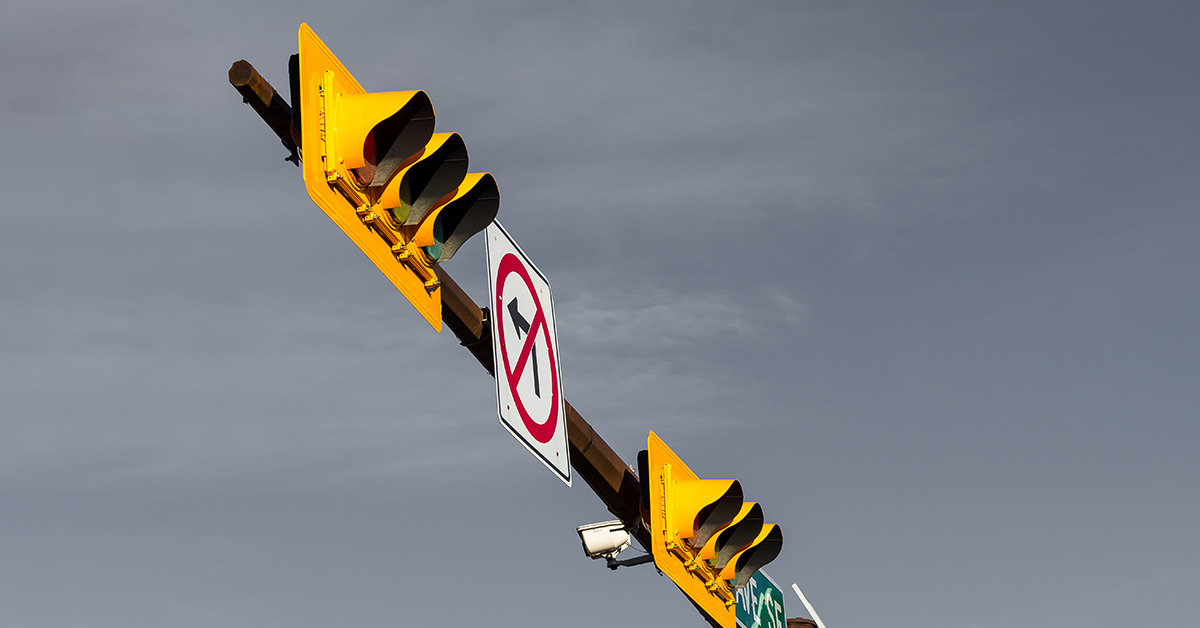 Traffic Light Rules in Alberta | AMA